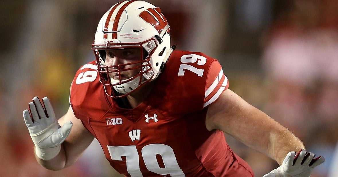 Edwards Declares For NFL Draft