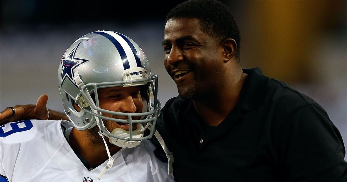 Ex-Dallas Cowboys EDGE Greg Ellis named SAGU football head coach