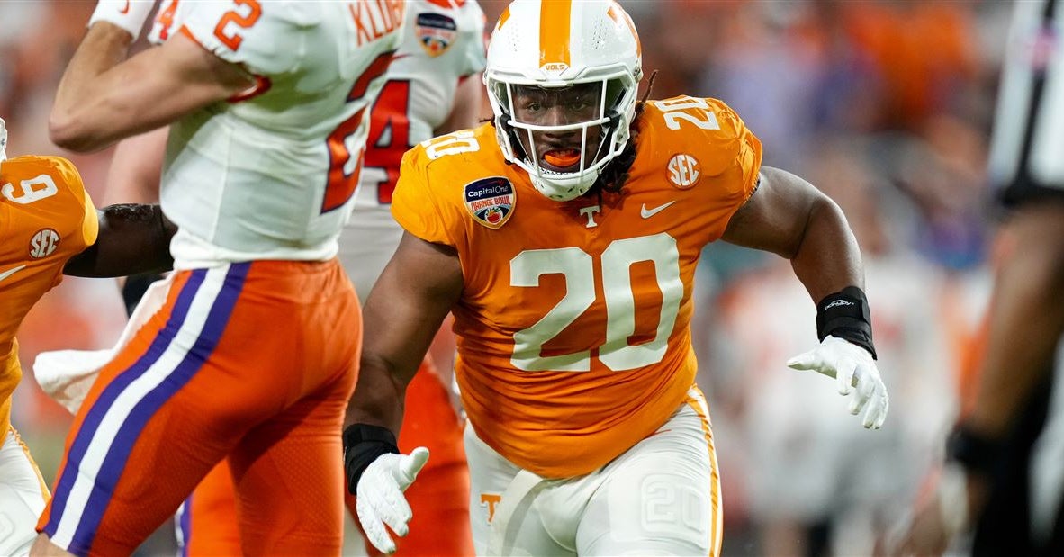 Bryson Eason motivated to back up his D-line coach’s lofty words