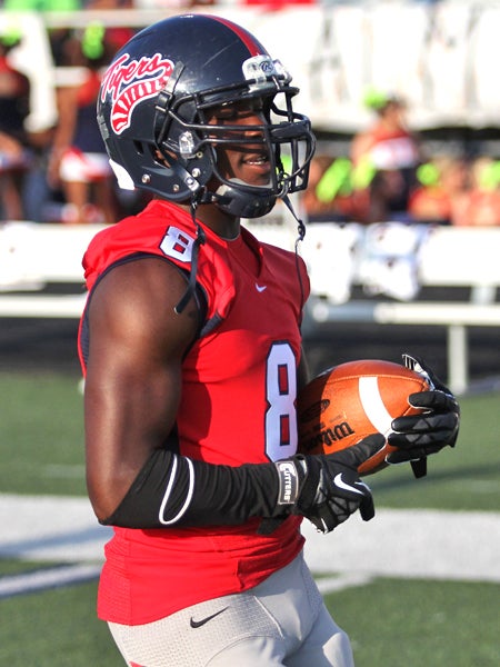 Three-star RB Henderson commits to Memphis