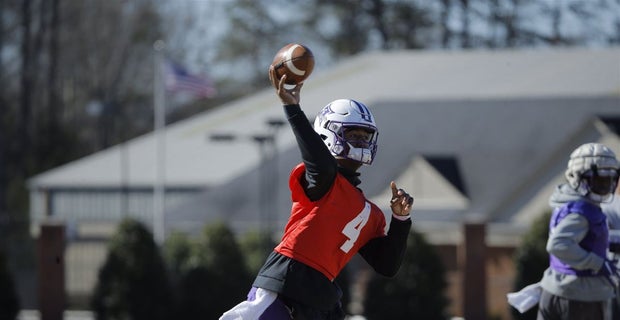 Quarterback Darren Grainger Announces Transfer to GSU