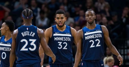 Ranking the 10 best starting five's in the NBA