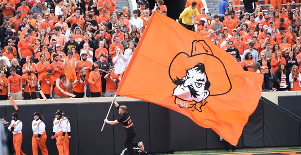 Kris McCune Pledges To Pokes