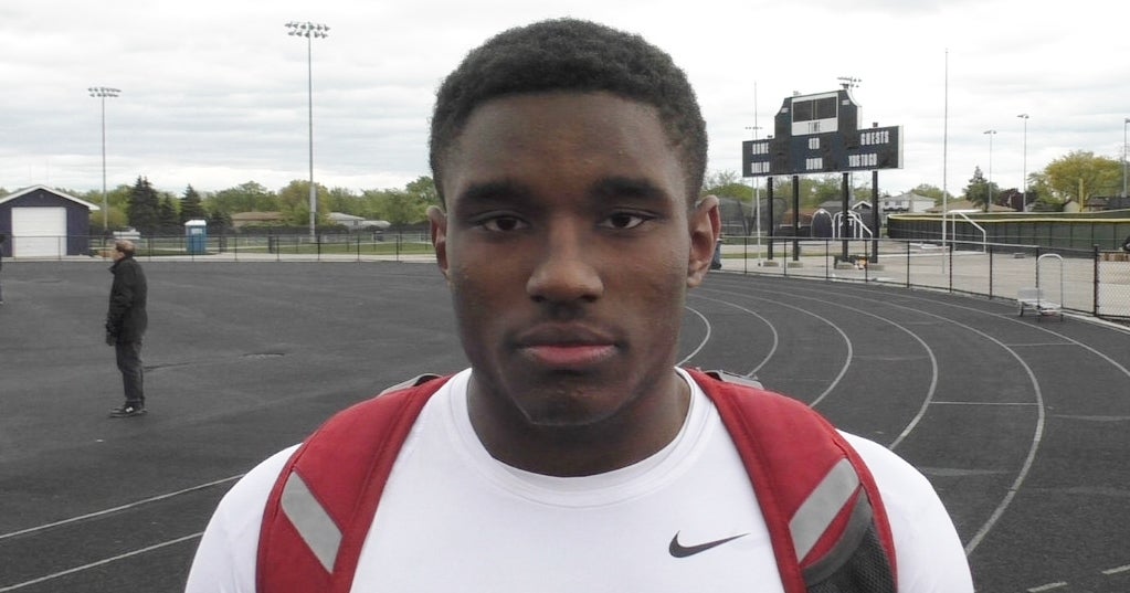 2018 DE Malik Vann Holds National Offer List