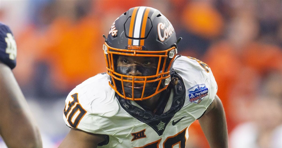 Oklahoma State DE Collin Oliver named FWAA Freshman All-American
