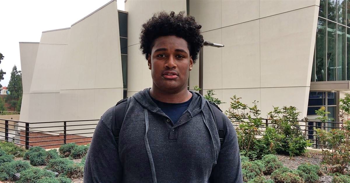 San Diego Lineman Josh Simmons Has His Eyes on Defense