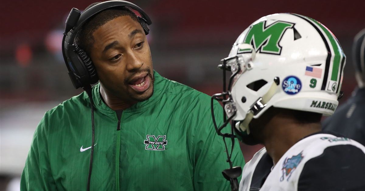 Baylor hires former Florida Gators star Dallas Baker as wide receivers ...