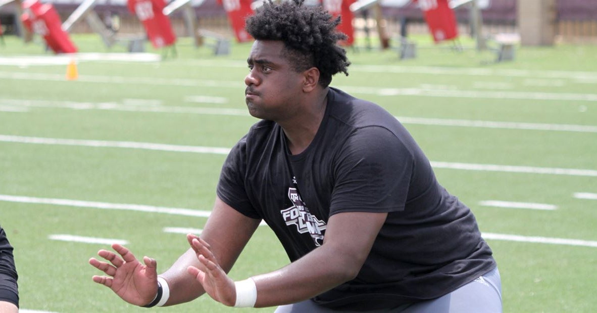 Texas A&M lands commitment from Seattle OL Mark Nabou