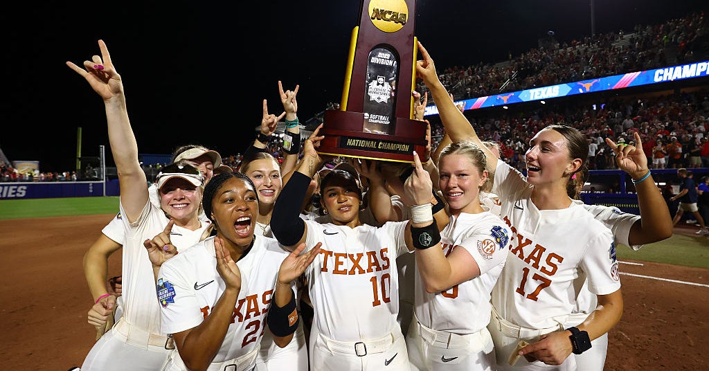 The Insider: Behind the scenes with Texas softball as Longhorns begin ...