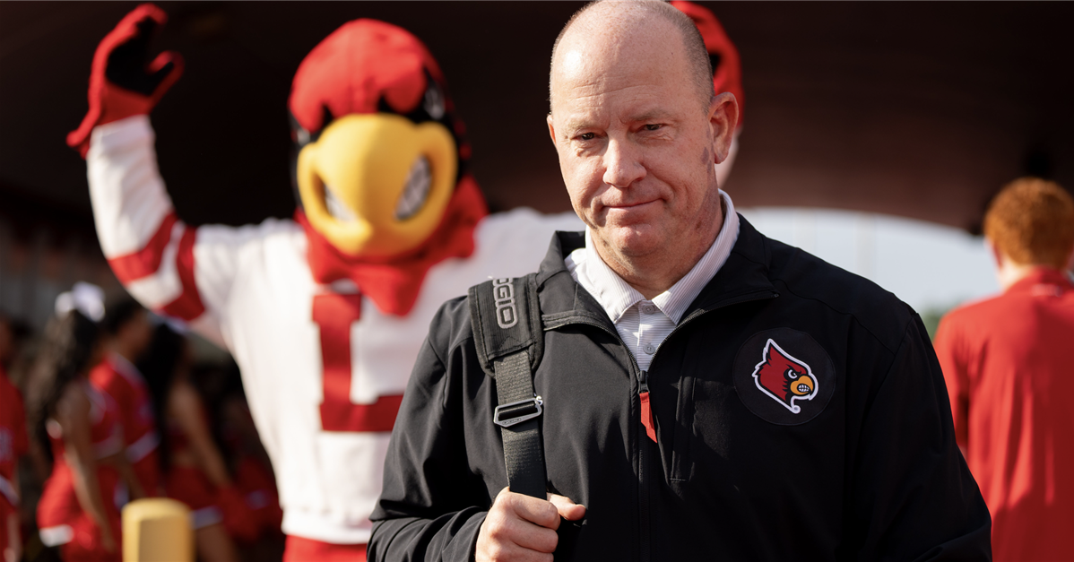 Louisville football's 2026 recruiting class holds 22