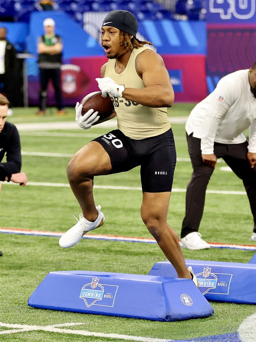 Jaylen Wright revisits decision to pass on another season (and NIL ...