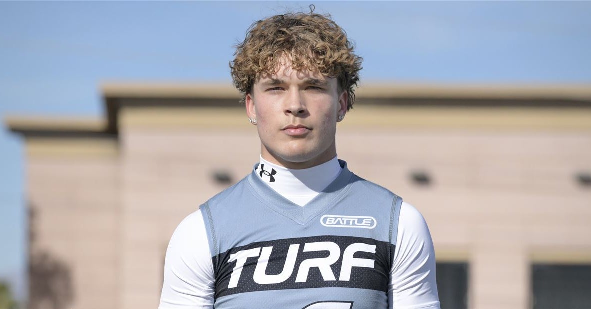 Rising receiver prospect Braylon Kasper checks out UCLA
