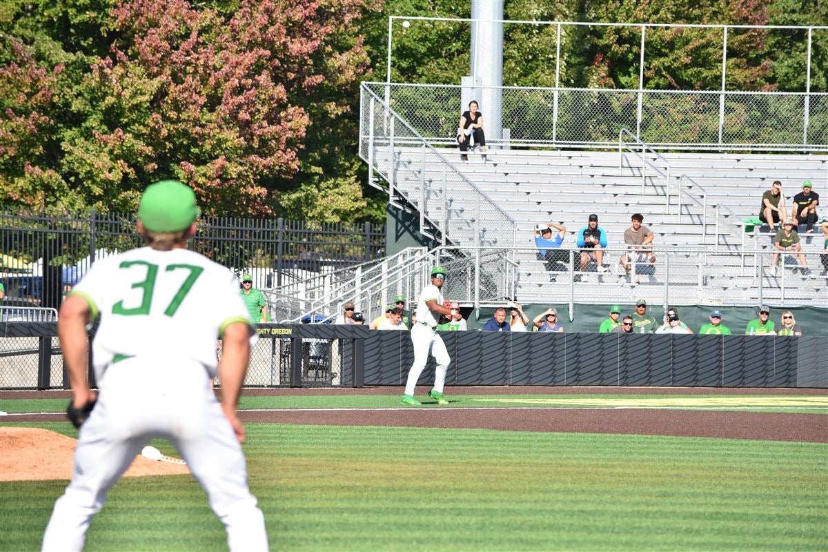Photos from the first fall scrimmage for Oregon baseball