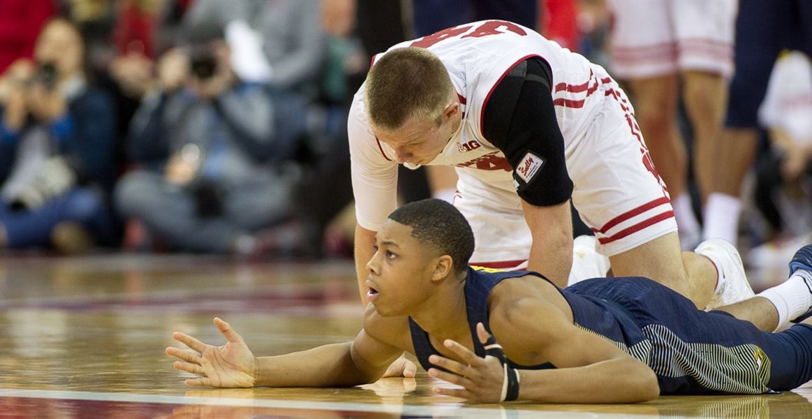 Thumb Surgery will sideline Greg Elliott for 8 to 12 weeks