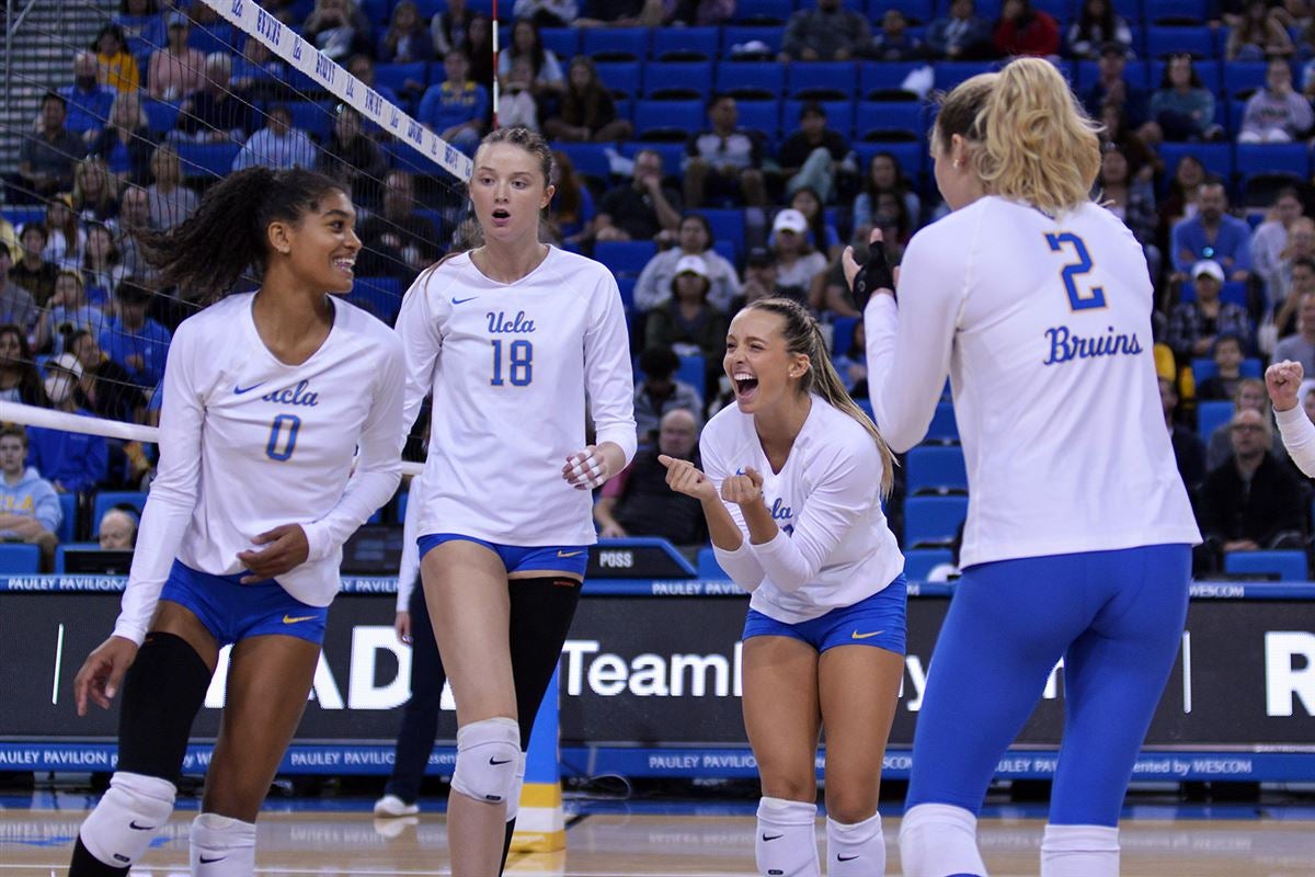 Photo Gallery: Women's Volleyball completes a sweep of the Arizona ...