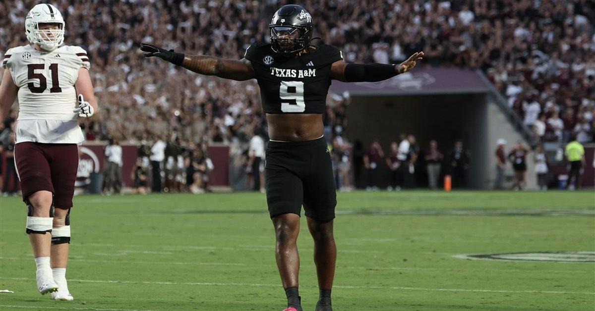 Texas A&M football star Cashius Howell on pace for all-time great ...