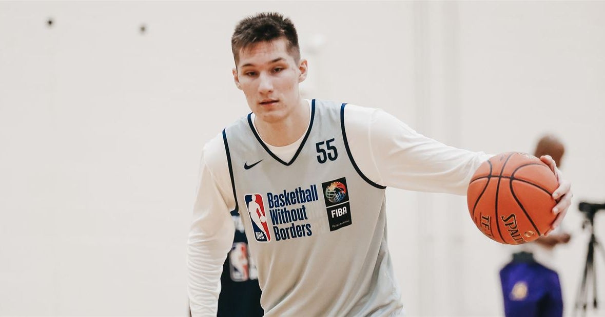 Azuolas Tubelis enters rankings, Arizona jumps to No. 5 overall