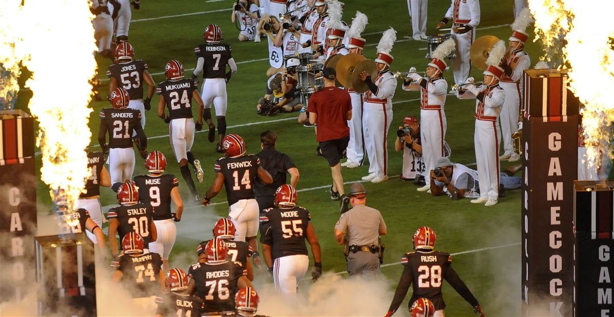 UNIFORMS: Gamecocks 'Battle Armor' for trip to Knoxville