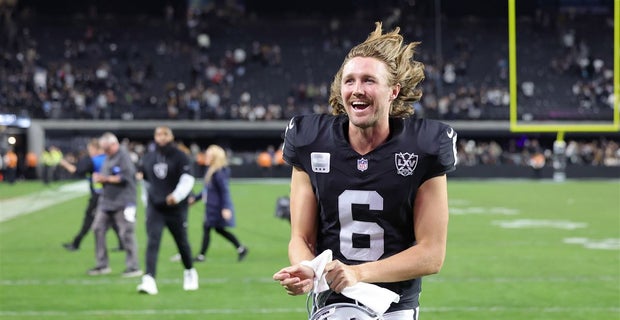 NFL Pack Pros: Joe Thuney, Cory Durden lead charge in trenches