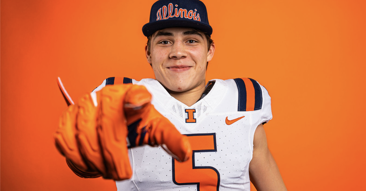 COMMIT: Three-star Fenwick LB Jack Paris gives Illini a late Class of ...