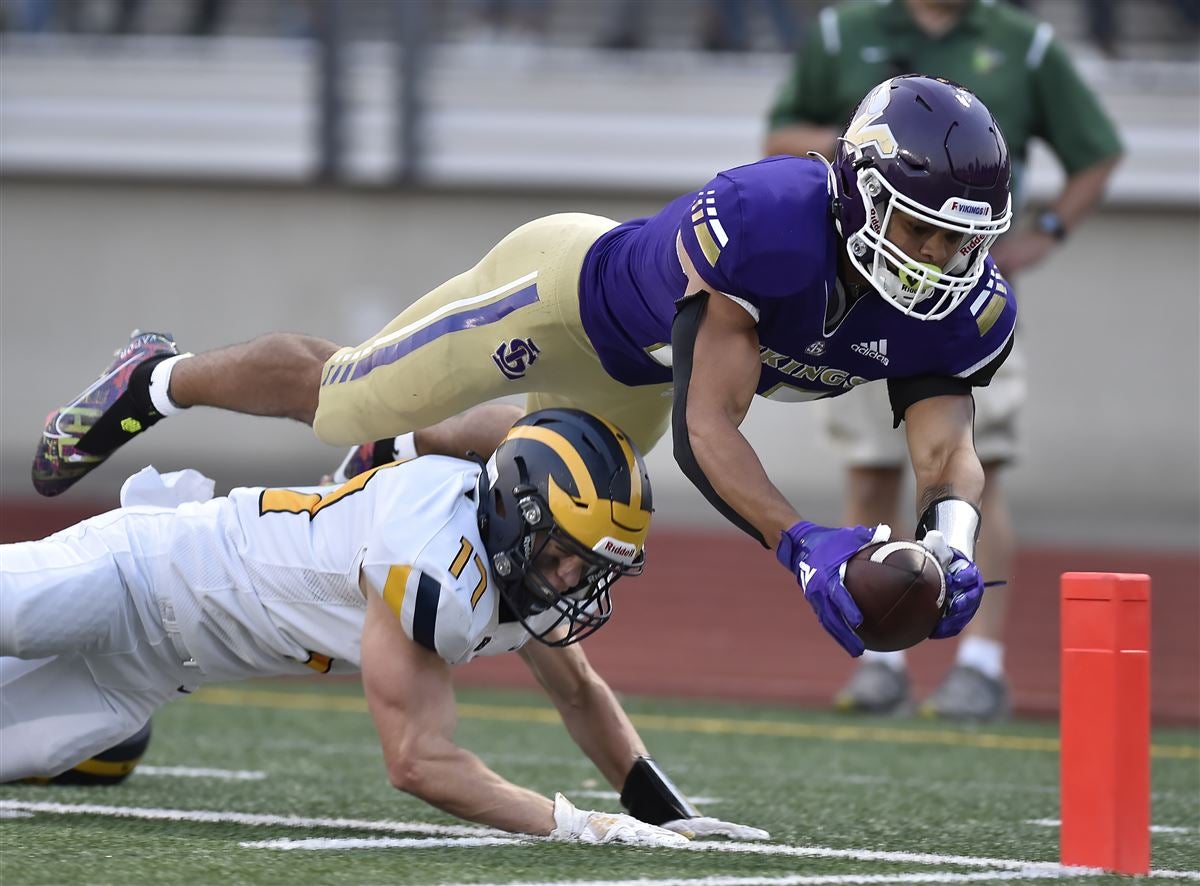 PHOTO GALLERY: Lake Stevens Outduels Bellevue