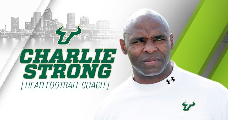 Breaking Down Charlie Strong’s 3-3-5 Defense: