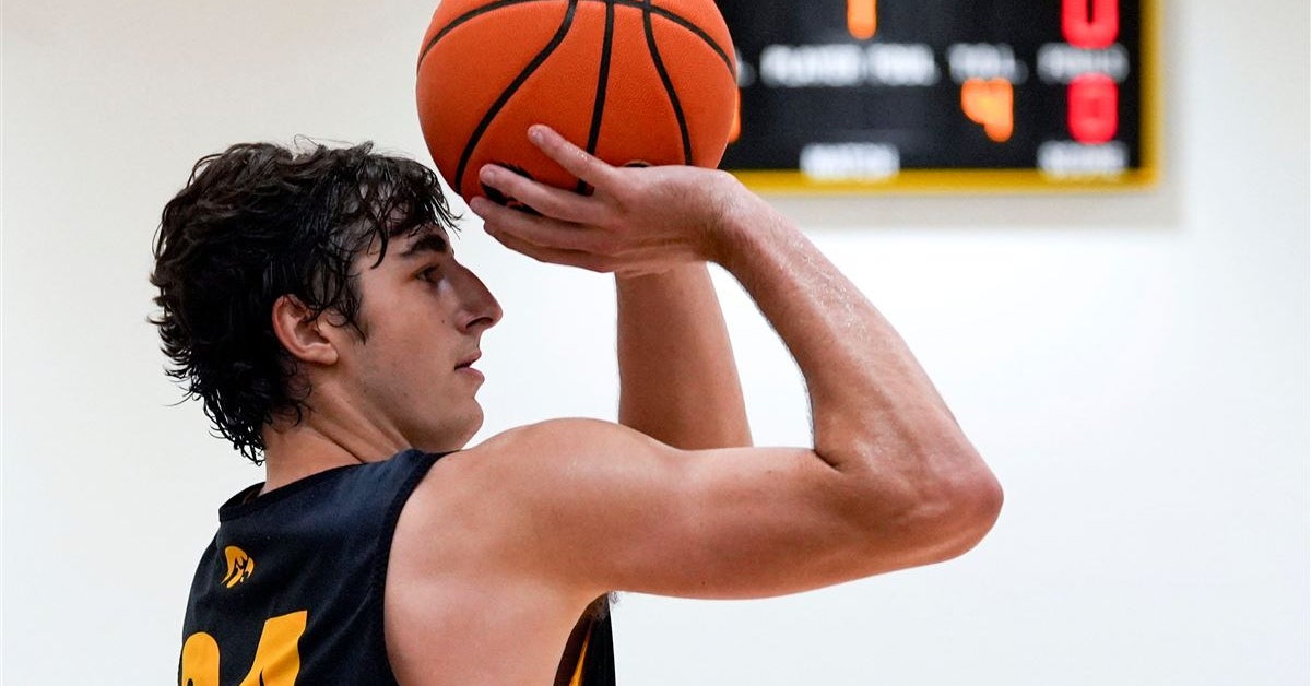 Freshman Tate Sage setting tone for Iowa’s new basketball culture