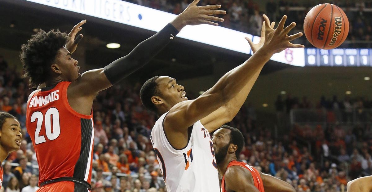 Auburn, Wiley still trying to play at their best at same time