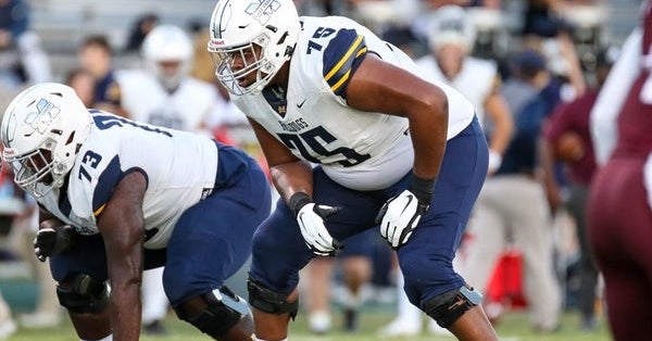 Top JUCO OT Percy Lewis decommits from Oregon