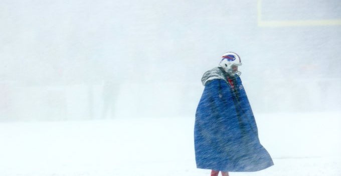 Fans have to shovel snow out of their own seats for the 49ers-Bills ...