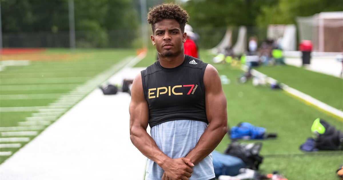 Virginia Tech offers Alabama wide receiver Chance Warren