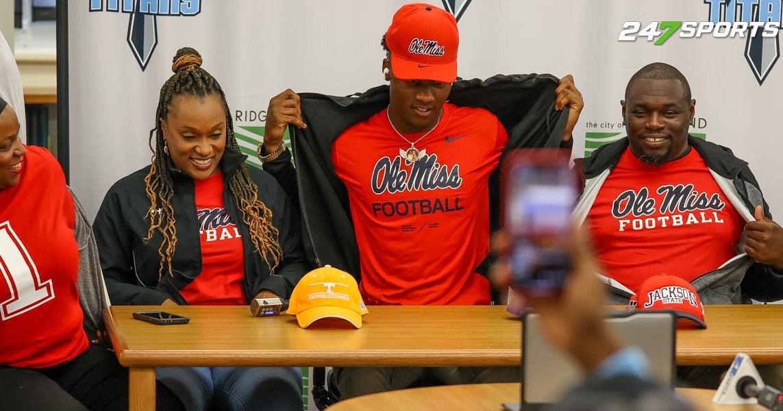 Ayden Williams decides to stay home, build up Mississippi