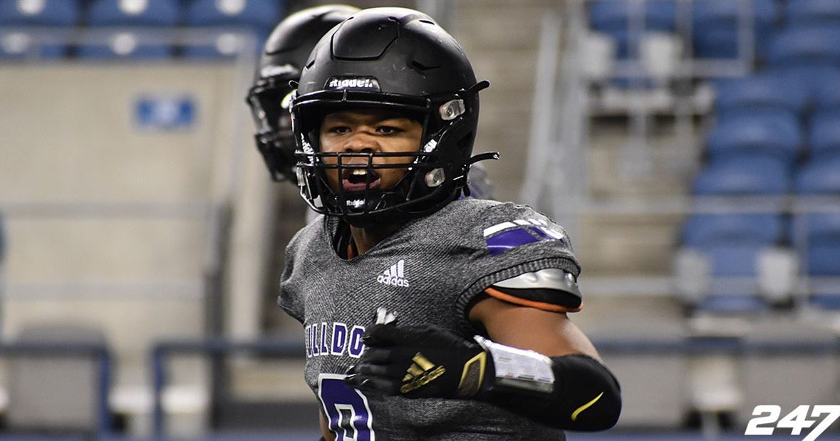 LB Michael Montgomery takes in Washington victory