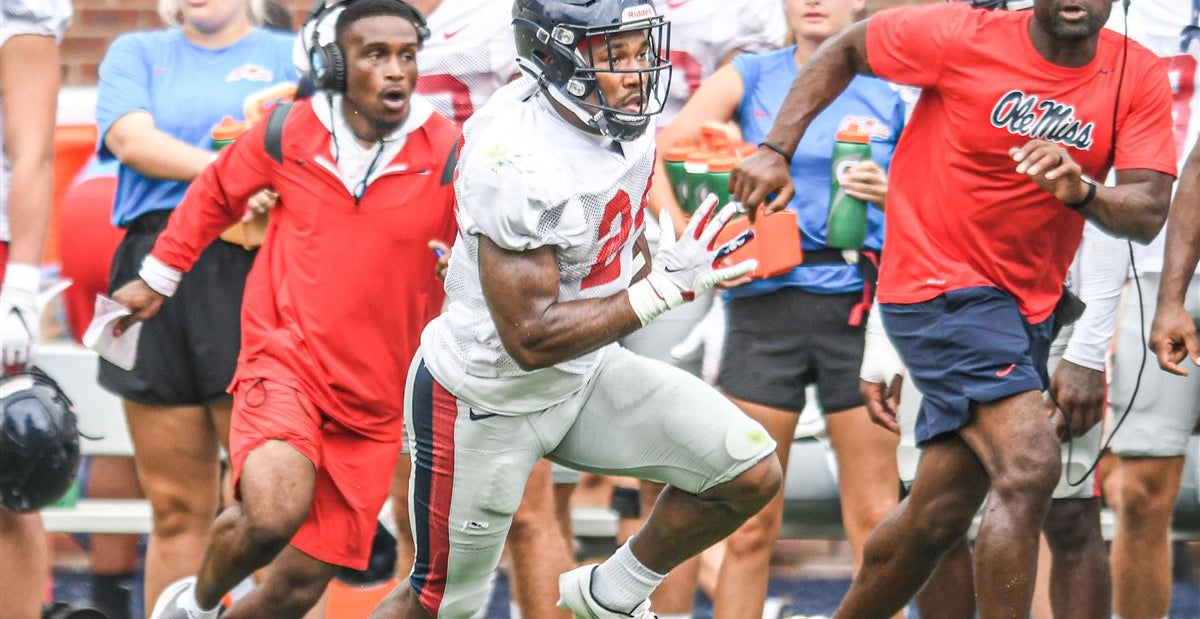 Snoop Conner: 'It's hard to stop the offense'