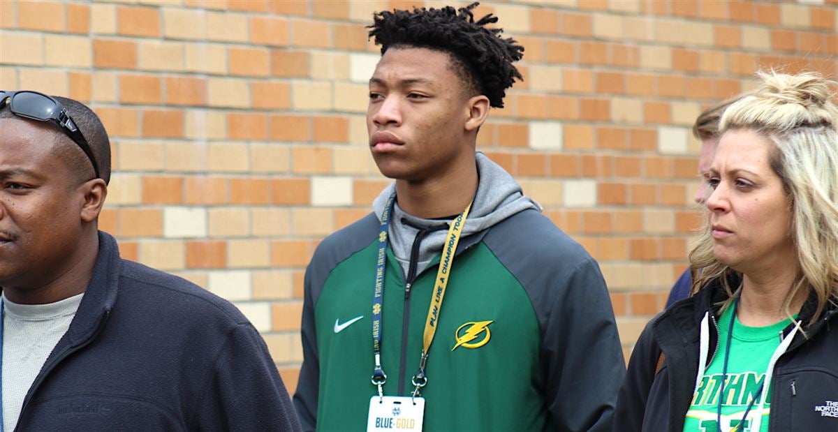Breaking: All-American LB Jestin Jacobs to stick with Hawkeyes
