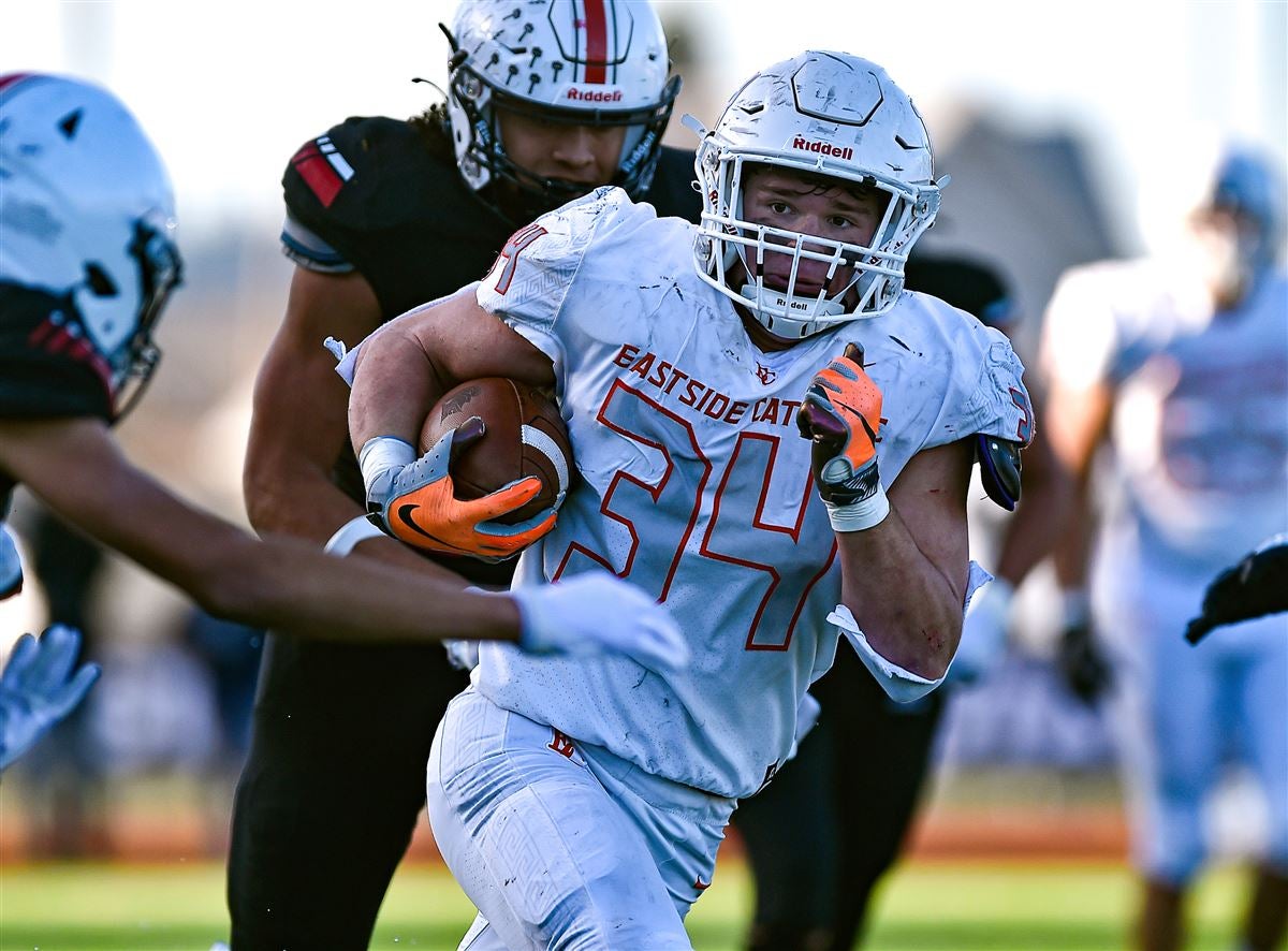 PHOTO GALLERY: Yelm Defeats Eastside Catholic, Win 3A State Championship