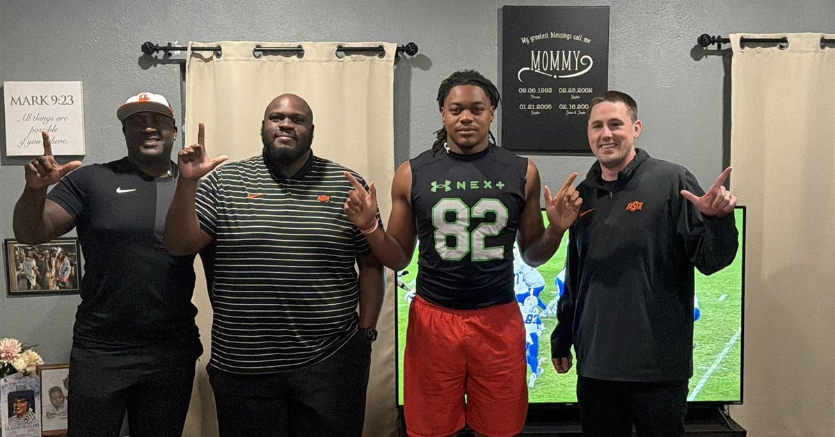 Texas defensive lineman Jalen Price felt 'the genuine love' during his ...