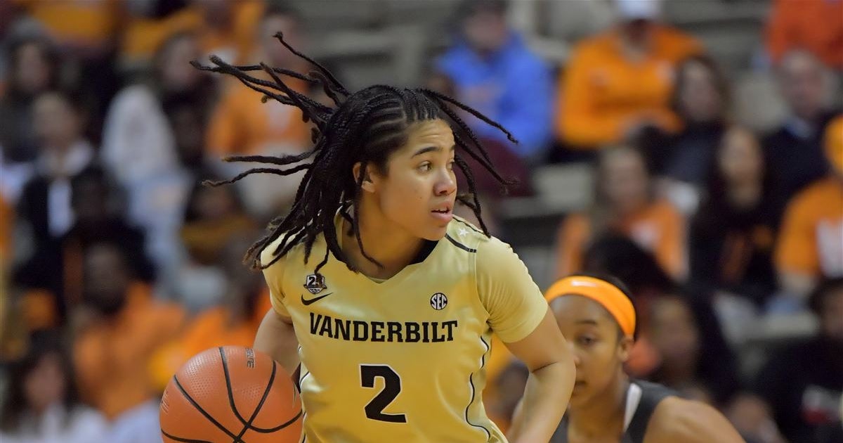 Q&A: Louisville women's basketball transfer Chelsie Hall