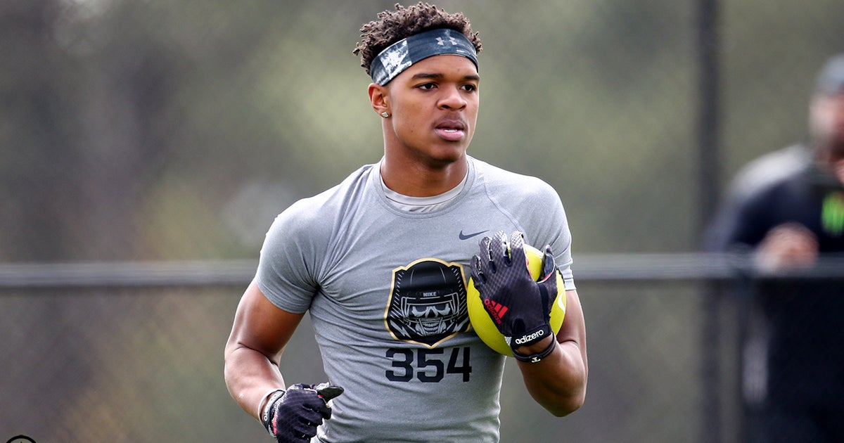 Watch Damon Williams ditch defenders in ATL