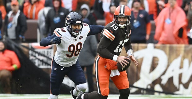 Bears defense comes up big, showcases toughness, grit on the road