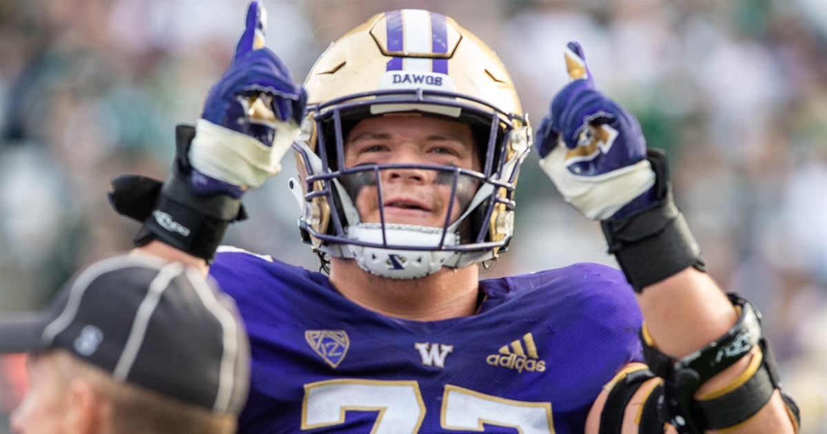 Two Huskies Named To Freshman All-American Teams