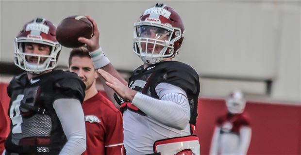 Razorback quarterback Cole Kelley receives Athlon ranking