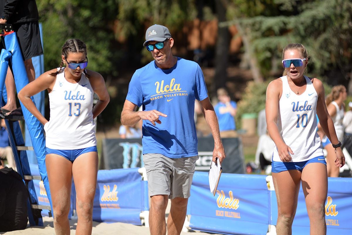 Photos: Beach Volleyball defeats Loyola Marymount 4-1