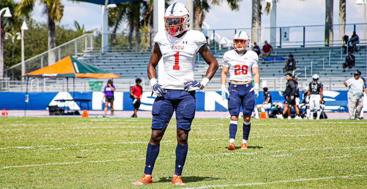 Keionte Scott, nation's top-ranked JUCO corner, names top five