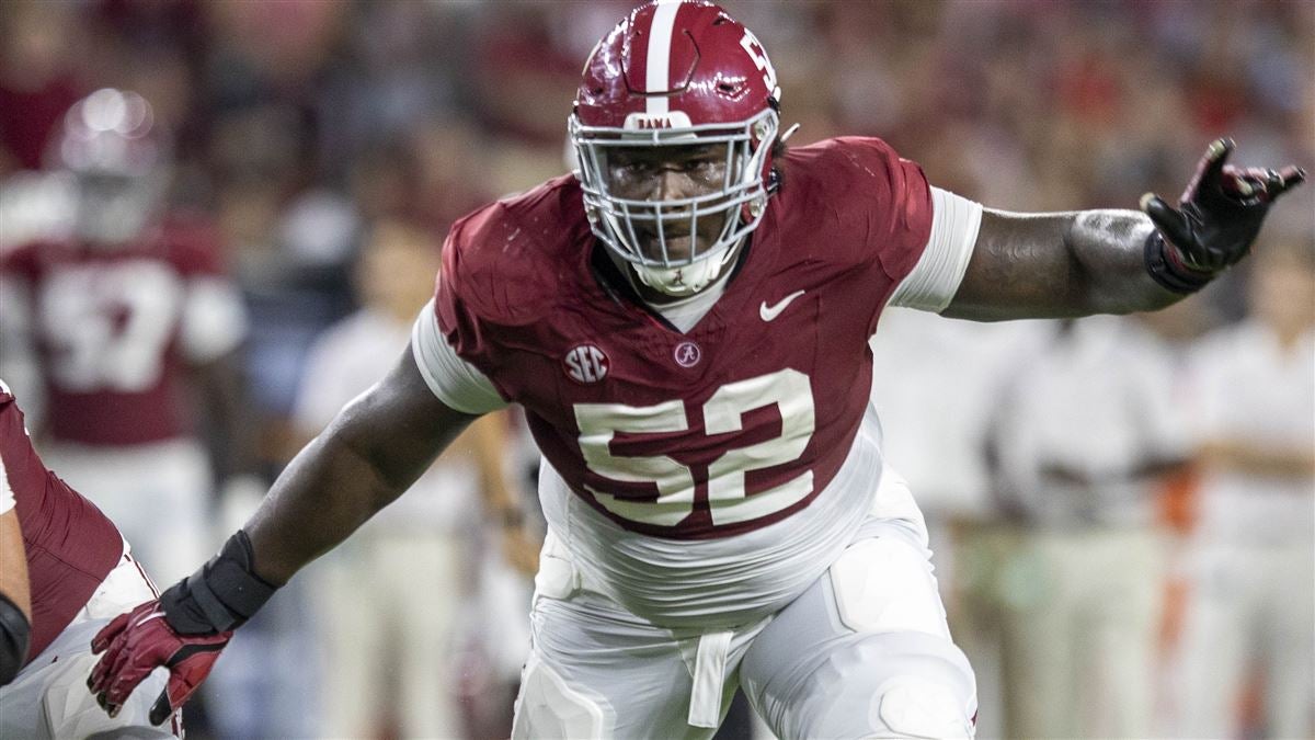 Nick Saban offers Tyler Booker, Jaheim Oatis injury updates
