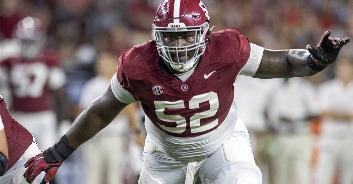 NFL player taught Alabama's Tyler Booker art of blocking jumping defender