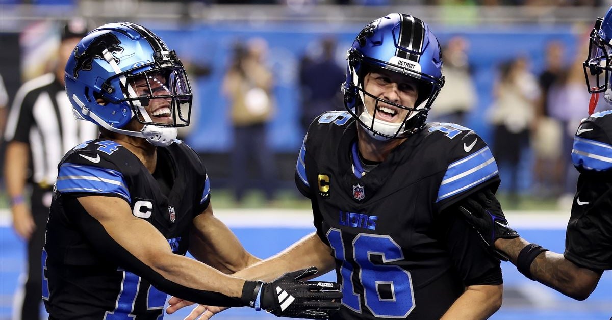 WATCH: Jared Goff, Amon-Ra St. Brown flip the script for Lions' MNF ...