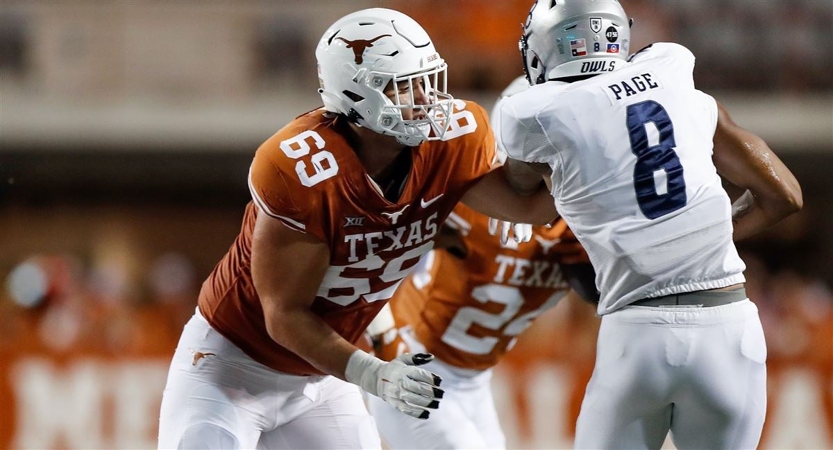 Texas lineman Andrej Karic officially enters NCAA transfer portal