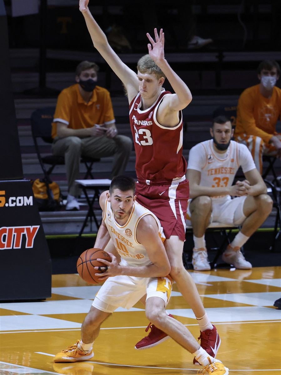 Vols' Fulkerson named to Wooden Award midseason watch list