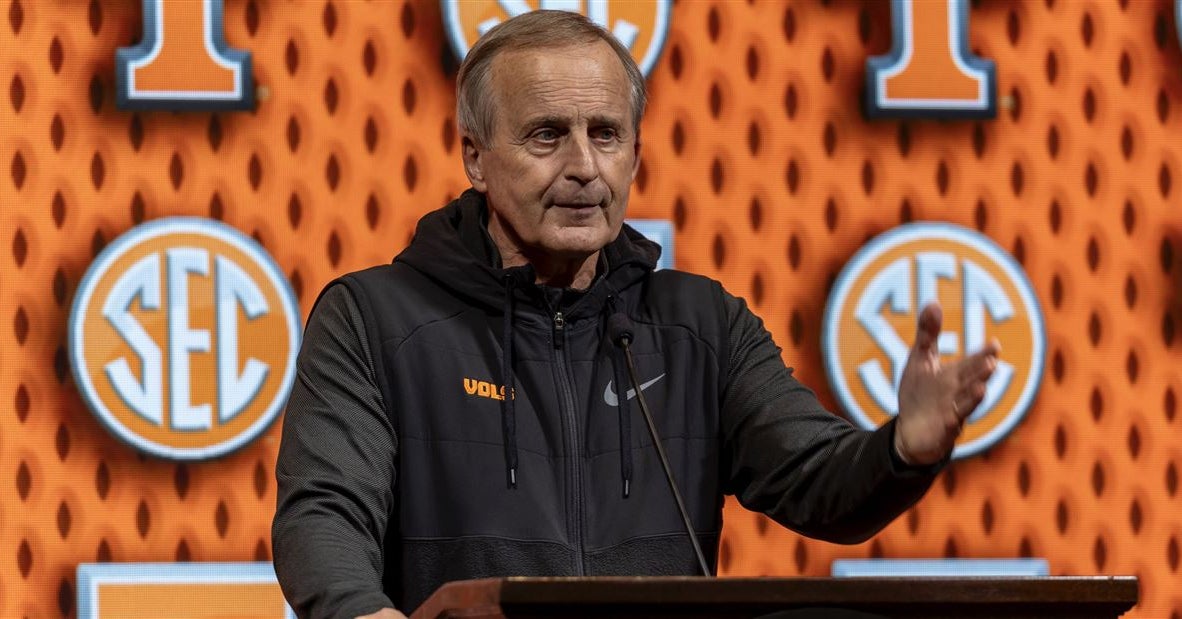 What Rick Barnes said about Tennessee basketball signing Amari Evans ...